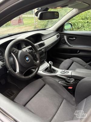 Black BMW 320 2008 in Siauliai, with an engine capacity of 2.00 L and mileage of 386 thousand km for 3100 €, photo 12 on AUTOMOTO.COM.LV