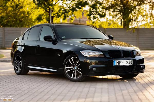 Black BMW 320 2008 in Jelgava, with an engine capacity of 2.00 L and mileage of 299 thousand km for 5900 €, photo 2 on AUTOMOTO.COM.LV