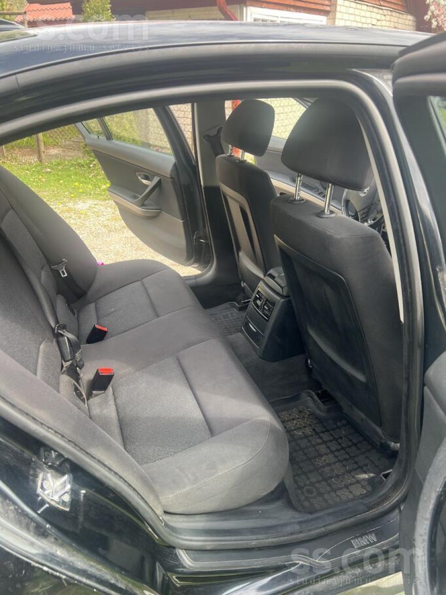 Melns BMW 320 2008 Ogre, ar dzinēja tilpumu 2.00 L un nobraukumu 314 tūkst. km par 3300 €, foto 10 vietnē AUTOMOTO.COM.LV