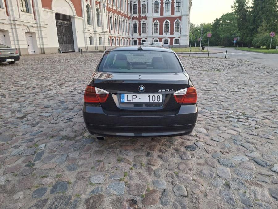 Melns BMW 320 2008 Jelgava, ar dzinēja tilpumu 2.00 L un nobraukumu 261 tūkst. km par 4800 €, foto 3 vietnē AUTOMOTO.COM.LV