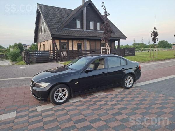 Melns BMW 320 2008 Jelgava, ar dzinēja tilpumu 2.00 L un nobraukumu 261 tūkst. km par 4800 €, foto 5 vietnē AUTOMOTO.COM.LV