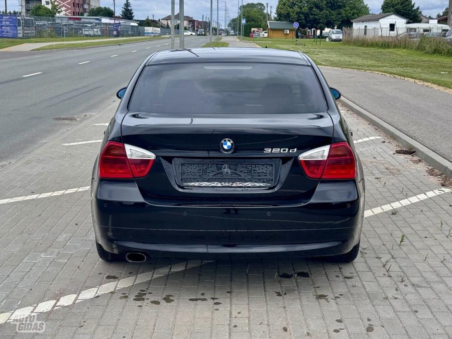 Black BMW 320 2008 in Kretinga, with an engine capacity of 2.00 L and mileage of 273 thousand km for 4000 €, photo 6 on AUTOMOTO.COM.LV