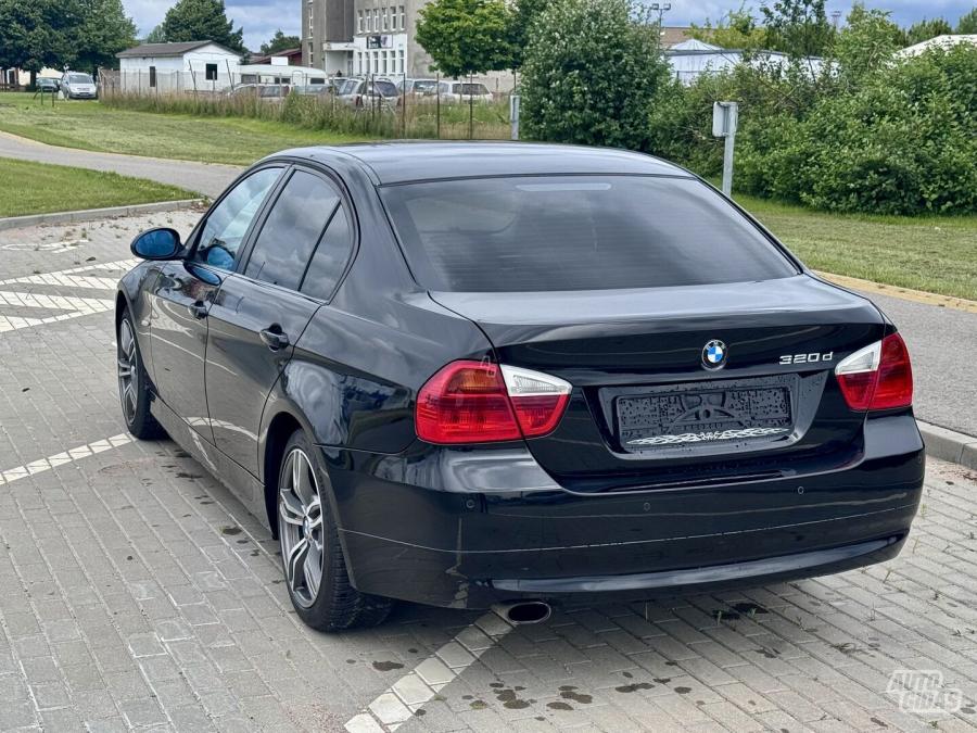 Black BMW 320 2008 in Kretinga, with an engine capacity of 2.00 L and mileage of 273 thousand km for 4000 €, photo 7 on AUTOMOTO.COM.LV