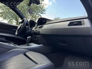 Black BMW 320 2008 in Riga, with an engine capacity of 2.00 L and mileage of 390 thousand km for 5390 €, photo 10 on AUTOMOTO.COM.LV