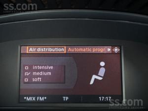 Black BMW 320 2008 in Riga, with an engine capacity of 2.00 L and mileage of 390 thousand km for 5390 €, photo 15 on AUTOMOTO.COM.LV