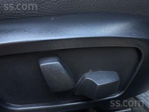Black BMW 320 2008 in Riga, with an engine capacity of 2.00 L and mileage of 390 thousand km for 5390 €, photo 19 on AUTOMOTO.COM.LV