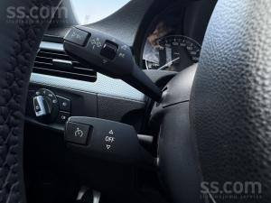 Black BMW 320 2008 in Riga, with an engine capacity of 2.00 L and mileage of 390 thousand km for 5390 €, photo 24 on AUTOMOTO.COM.LV