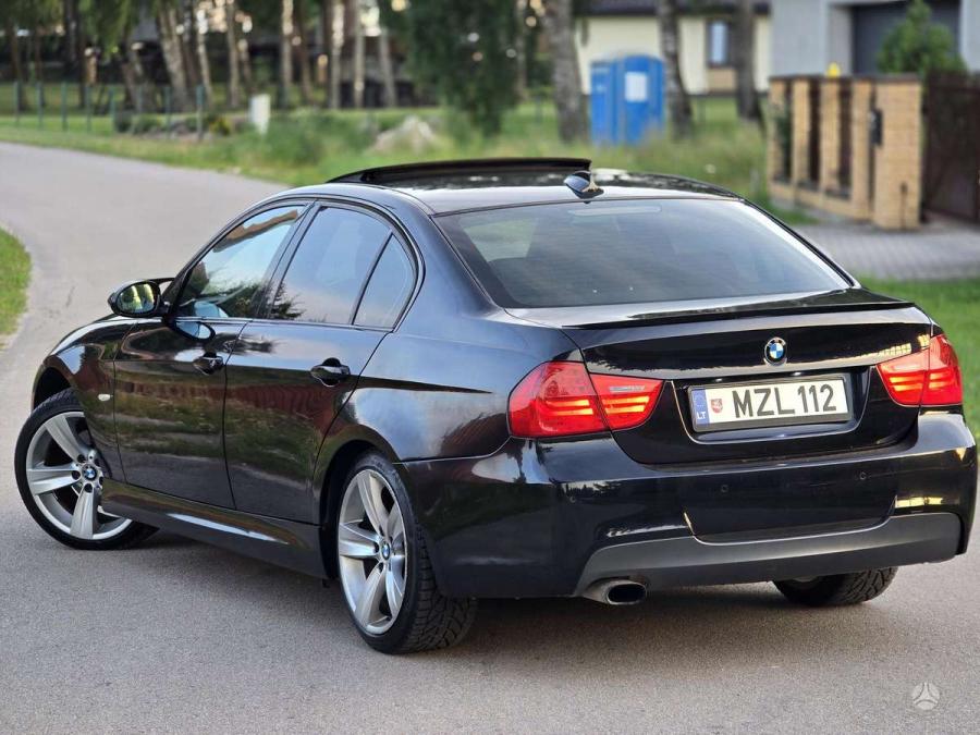 Melns BMW 320 2008 Radviliškis, ar dzinēja tilpumu 2.00 L un nobraukumu 285 tūkst. km par 5300 €, foto 14 vietnē AUTOMOTO.COM.LV