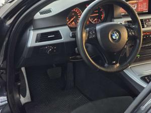 Melns BMW 320 2008 Radviliškis, ar dzinēja tilpumu 2.00 L un nobraukumu 285 tūkst. km par 5300 €, foto 27 vietnē AUTOMOTO.COM.LV