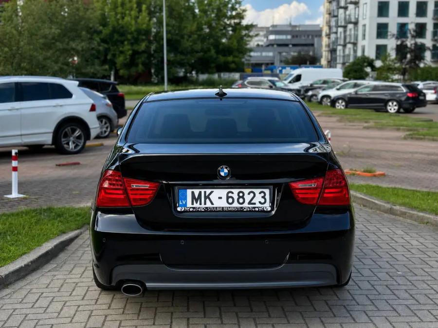 Melns BMW 320 2008 Rīga, ar dzinēja tilpumu 2.00 L un nobraukumu 390 tūkst. km par 5390 €, foto 5 vietnē AUTOMOTO.COM.LV