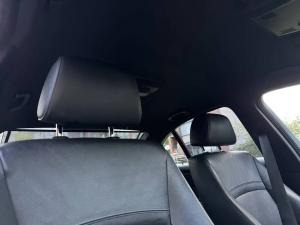 Melns BMW 320 2008 Rīga, ar dzinēja tilpumu 2.00 L un nobraukumu 390 tūkst. km par 5390 €, foto 10 vietnē AUTOMOTO.COM.LV
