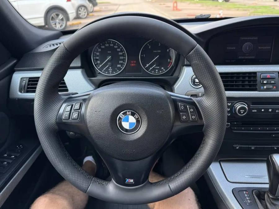 Melns BMW 320 2008 Rīga, ar dzinēja tilpumu 2.00 L un nobraukumu 390 tūkst. km par 5390 €, foto 13 vietnē AUTOMOTO.COM.LV