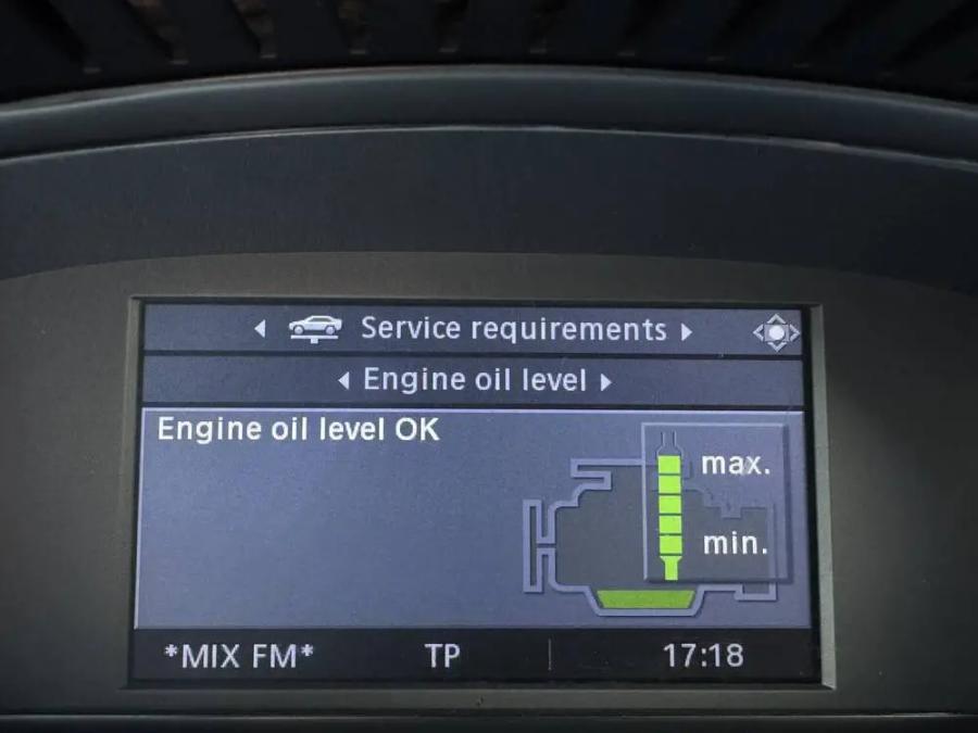 Melns BMW 320 2008 Rīga, ar dzinēja tilpumu 2.00 L un nobraukumu 390 tūkst. km par 5390 €, foto 16 vietnē AUTOMOTO.COM.LV
