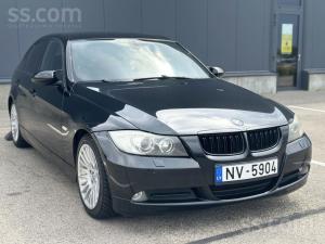 Black BMW 320 2008 in Riga, with an engine capacity of 2.00 L and mileage of 302 thousand km for 5800 €, photo  on AUTOMOTO.COM.LV