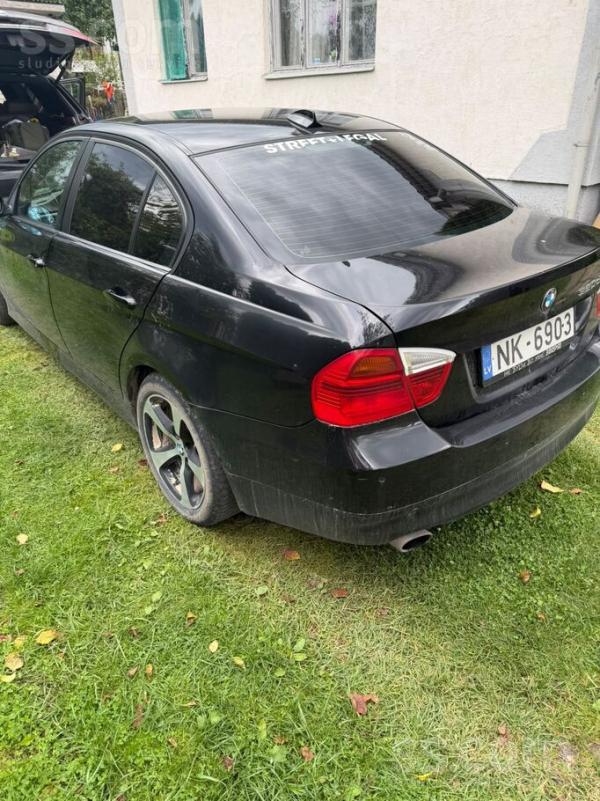 Melns BMW 320 2008 Rīga, ar dzinēja tilpumu 2.00 L un nobraukumu 328 tūkst. km par 3850 €, foto 3 vietnē AUTOMOTO.COM.LV