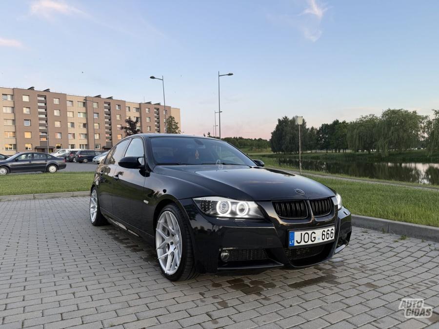Melns BMW 320 2008 Telšiai, ar dzinēja tilpumu 2.00 L un nobraukumu 295 tūkst. km par 7200 €, foto 5 vietnē AUTOMOTO.COM.LV