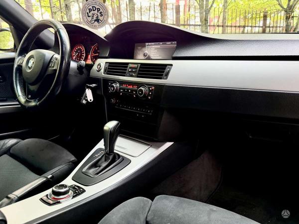 Black BMW 320 2008 in Kaunas, with an engine capacity of 0.00 L and mileage of 331 thousand km for 5600 €, photo 10 on AUTOMOTO.COM.LV