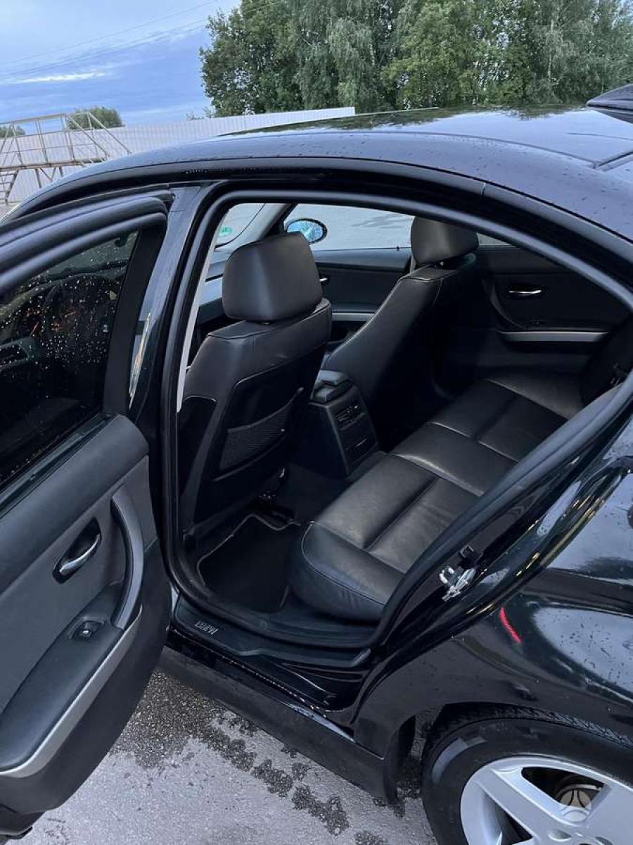 Black BMW 320 2008 in Joniskis, with an engine capacity of 2.00 L and mileage of 278 thousand km for 3650 €, photo 9 on AUTOMOTO.COM.LV