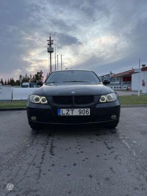 Black BMW 320 2008 in Joniskis, with an engine capacity of 2.00 L and mileage of 278 thousand km for 3650 €, photo 12 on AUTOMOTO.COM.LV
