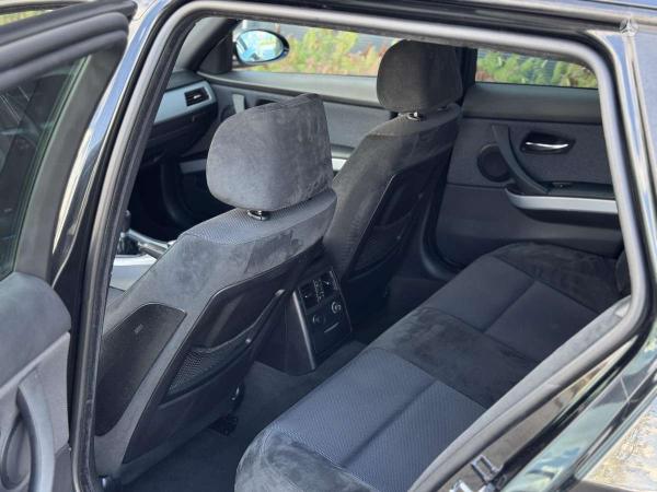 Black BMW 320 2008 in Vilnius, with an engine capacity of 2.00 L and mileage of 279 thousand km for 3800 €, photo 11 on AUTOMOTO.COM.LV