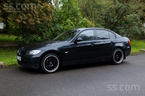 BMW 320 2008 in Riga on AUTOMOTO.COM.LV Black BMW 320 2008 in Riga, with an engine capacity of 2.00 L and mileage of 289 thousand km for 3500 €, photo 1 on AUTOMOTO.COM.LV