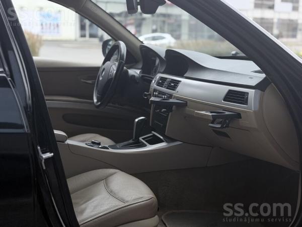 Black BMW 320 2008 in Riga, with an engine capacity of 2.00 L and mileage of 440 thousand km for 3750 €, photo 8 on AUTOMOTO.COM.LV