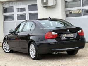 Melns BMW 320 2008 Tukums, ar dzinēja tilpumu 2.00 L un nobraukumu 273 tūkst. km par 5890 €, foto 4 vietnē AUTOMOTO.COM.LV