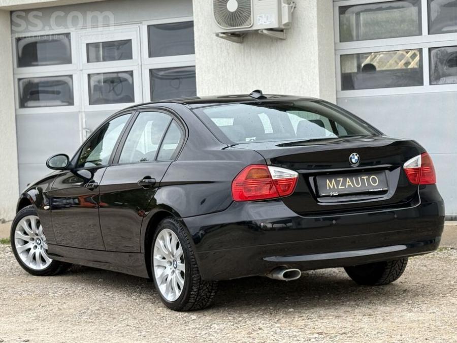 Melns BMW 320 2008 Tukums, ar dzinēja tilpumu 2.00 L un nobraukumu 273 tūkst. km par 5890 €, foto 4 vietnē AUTOMOTO.COM.LV