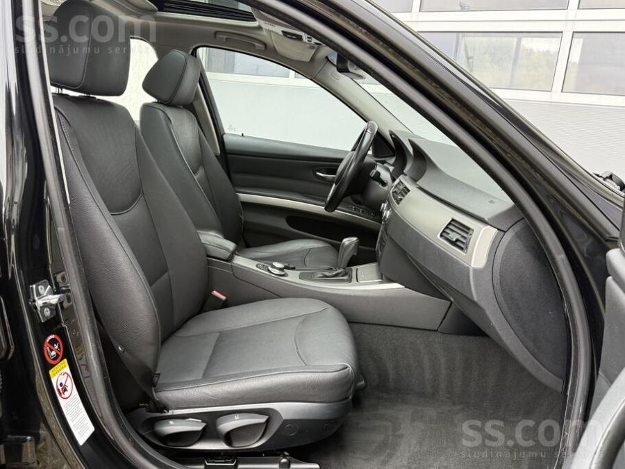 Melns BMW 320 2008 Tukums, ar dzinēja tilpumu 2.00 L un nobraukumu 273 tūkst. km par 5890 €, foto 9 vietnē AUTOMOTO.COM.LV