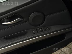 Melns BMW 320 2008 Tukums, ar dzinēja tilpumu 2.00 L un nobraukumu 273 tūkst. km par 5890 €, foto 14 vietnē AUTOMOTO.COM.LV