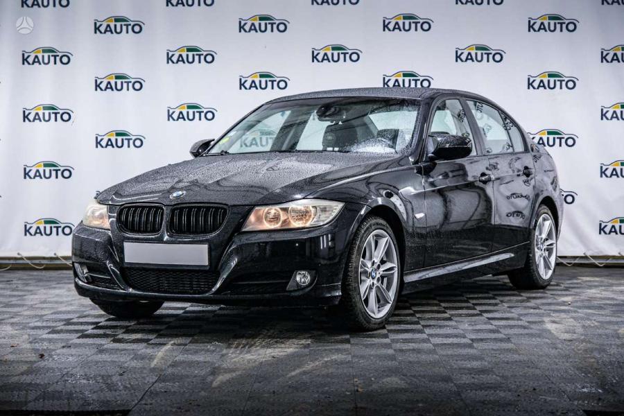Black BMW 320 2009 in Kaunas, with an engine capacity of 2.00 L and mileage of 292 thousand km for 5490 €, photo 1 on AUTOMOTO.COM.LV