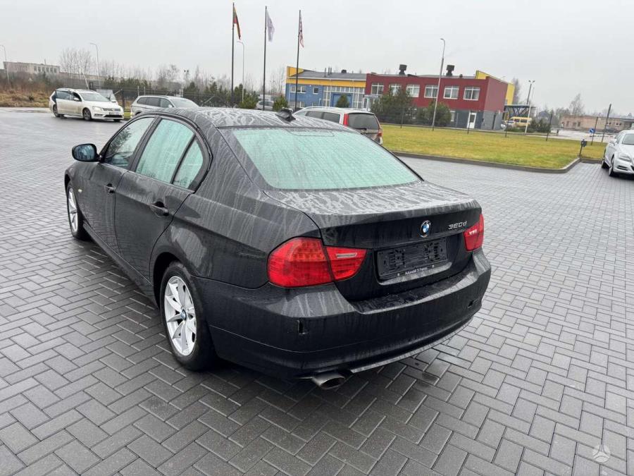 Black BMW 320 2009 in Telschi, with an engine capacity of 2.00 L and mileage of 186 thousand km for 3600 €, photo 4 on AUTOMOTO.COM.LV