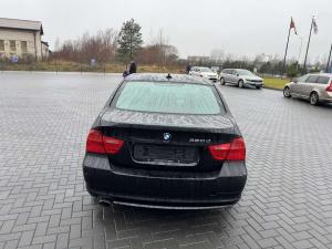 Black BMW 320 2009 in Telschi, with an engine capacity of 2.00 L and mileage of 186 thousand km for 3600 €, photo 5 on AUTOMOTO.COM.LV