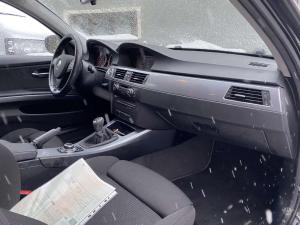 Melns BMW 320 2009 Šauļi, ar dzinēja tilpumu 2.00 L un nobraukumu 290 tūkst. km par 4350 €, foto 10 vietnē AUTOMOTO.COM.LV