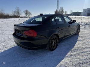 Black BMW 320 2009 in Marijampole, with an engine capacity of 2.00 L and mileage of 366 thousand km for 2950 €, photo 3 on AUTOMOTO.COM.LV