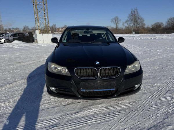 Melns BMW 320 2009 Marijampole, ar dzinēja tilpumu 2.00 L un nobraukumu 366 tūkst. km par 2950 €, foto 8 vietnē AUTOMOTO.COM.LV