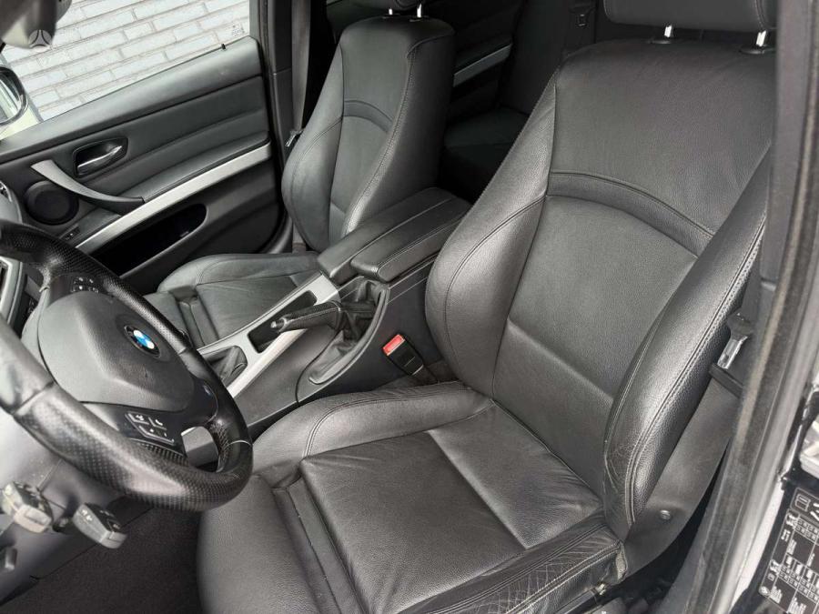 Black BMW 320 2009 in Vilnius, with an engine capacity of 2.00 L and mileage of 322 thousand km for 6100 €, photo 17 on AUTOMOTO.COM.LV