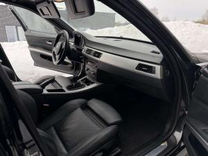 Black BMW 320 2009 in Vilnius, with an engine capacity of 2.00 L and mileage of 322 thousand km for 6100 €, photo 22 on AUTOMOTO.COM.LV