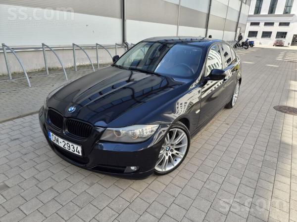 Melns BMW 320 2009 Jelgava, ar dzinēja tilpumu 2.00 L un nobraukumu 330 tūkst. km par 6400 €, foto 5 vietnē AUTOMOTO.COM.LV