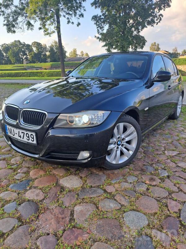 Black BMW 320 2009 in Daugavpils, with an engine capacity of 2.00 L and mileage of 267 thousand km for 6555 €, photo 3 on AUTOMOTO.COM.LV