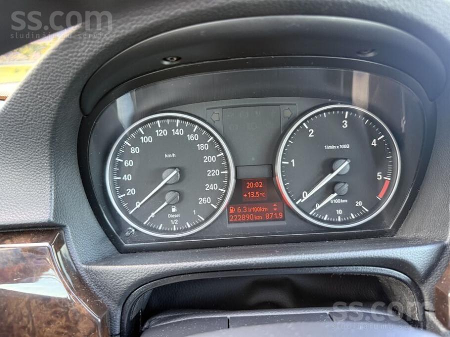 Black BMW 320 2009 in Ogre, with an engine capacity of 2.00 L and mileage of 223 thousand km for 5500 €, photo 20 on AUTOMOTO.COM.LV