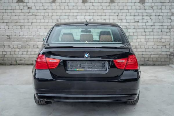 Melns BMW 320 2009 Liepāja, ar dzinēja tilpumu 2.00 L un nobraukumu 259 tūkst. km par 5500 €, foto 3 vietnē AUTOMOTO.COM.LV