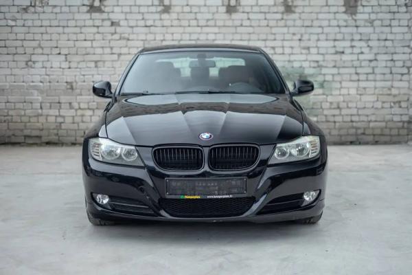 Melns BMW 320 2009 Liepāja, ar dzinēja tilpumu 2.00 L un nobraukumu 259 tūkst. km par 5500 €, foto 6 vietnē AUTOMOTO.COM.LV