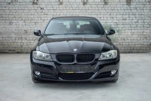Melns BMW 320 2009 Liepāja, ar dzinēja tilpumu 2.00 L un nobraukumu 259 tūkst. km par 5500 €, foto 7 vietnē AUTOMOTO.COM.LV