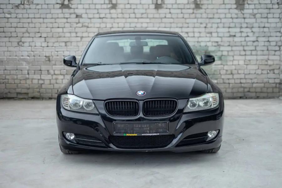 Melns BMW 320 2009 Liepāja, ar dzinēja tilpumu 2.00 L un nobraukumu 259 tūkst. km par 5500 €, foto 7 vietnē AUTOMOTO.COM.LV