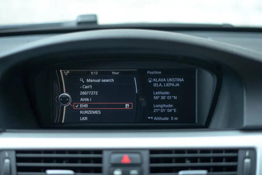 Melns BMW 320 2009 Liepāja, ar dzinēja tilpumu 2.00 L un nobraukumu 259 tūkst. km par 5500 €, foto 27 vietnē AUTOMOTO.COM.LV