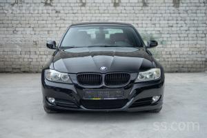 Melns BMW 320 2009 Liepāja, ar dzinēja tilpumu 2.00 L un nobraukumu 259 tūkst. km par 5500 €, foto 3 vietnē AUTOMOTO.COM.LV