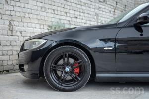 Melns BMW 320 2009 Liepāja, ar dzinēja tilpumu 2.00 L un nobraukumu 259 tūkst. km par 5500 €, foto 8 vietnē AUTOMOTO.COM.LV