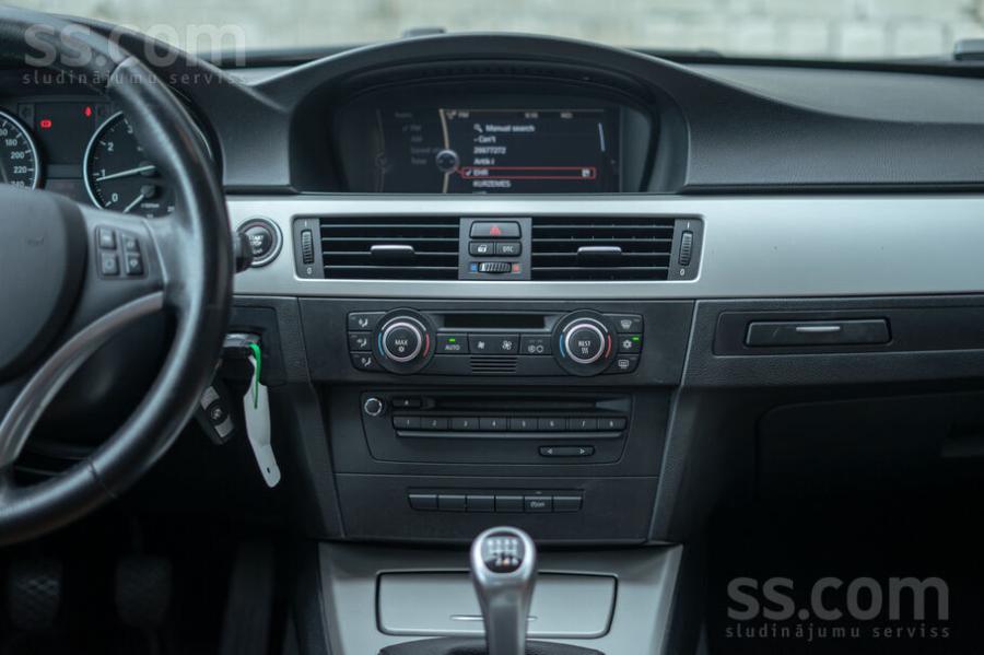 Melns BMW 320 2009 Liepāja, ar dzinēja tilpumu 2.00 L un nobraukumu 259 tūkst. km par 5500 €, foto 20 vietnē AUTOMOTO.COM.LV