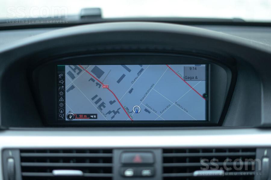 Melns BMW 320 2009 Liepāja, ar dzinēja tilpumu 2.00 L un nobraukumu 259 tūkst. km par 5500 €, foto 29 vietnē AUTOMOTO.COM.LV